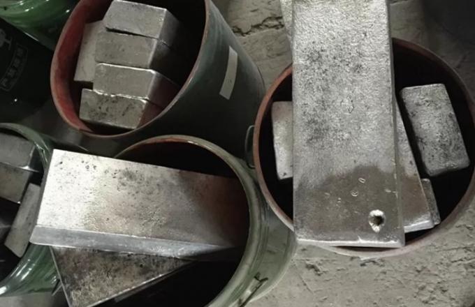 Aluminium-Vanadium alloy ingot Al-V master alloy AlV3, AlV5, AlV10 ...